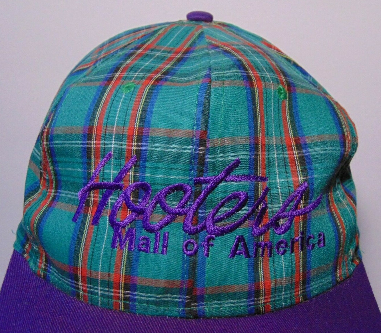 Vintage 1990s HOOTERS MALL OF AMERICA MINNESOTA PLAID… - Gem