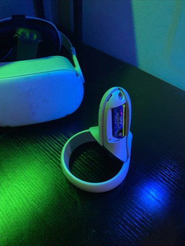 oculus quest 2 Missing Controller Battery Cover And Original Faceplate ...
