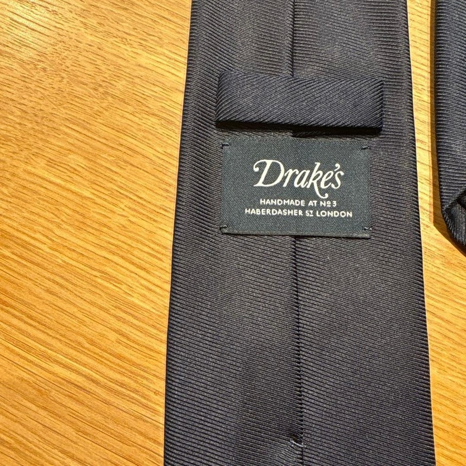 Drake's London Tie Dark Navy Solid Repp Silk Handmade in England 8cm ...