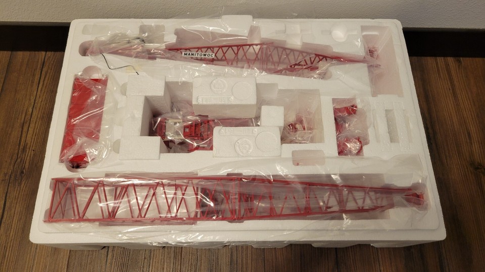 1/50 TWH 051 Manitowoc 4100W Ringer Crane (Red) | eBay
