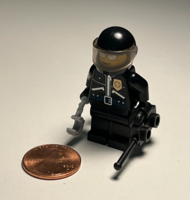Lego City Policeman Officer Motorcycle Cop Helmet Radio Handcuffs ...