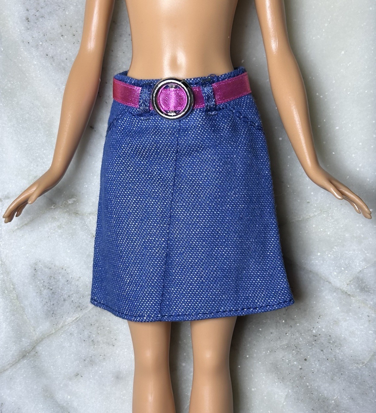 Fashionistas *Barbie* (BB Body) Clothes: Medium Wash Denim Skirt w ...