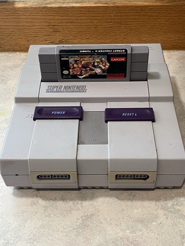 Nintendo SNES Super Nintendo Console, Model SNS-001 W/ StreetFighter 2 ...