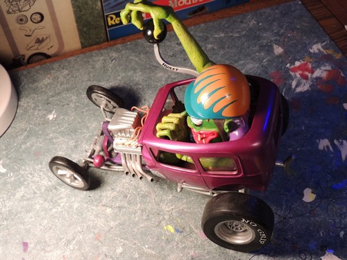 Ed Roth, RARE! 1/16 solid Resin built "RACE" model, very few kits were ...