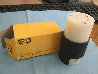 Hubbell: 2311 Twist-Lock Bougie 2 Pôles, 3 Fils Sol, 125V Neuf Stock Ancien