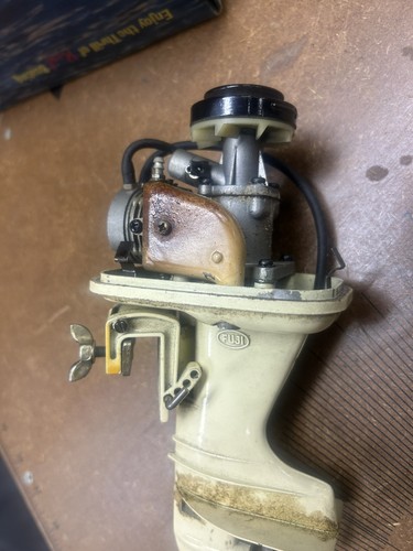 VTG FUJI SEA HORSE 19 TOY RC BOAT GAS ENGINE OUTBOARD MOTOR w/ ORIGINAL ...