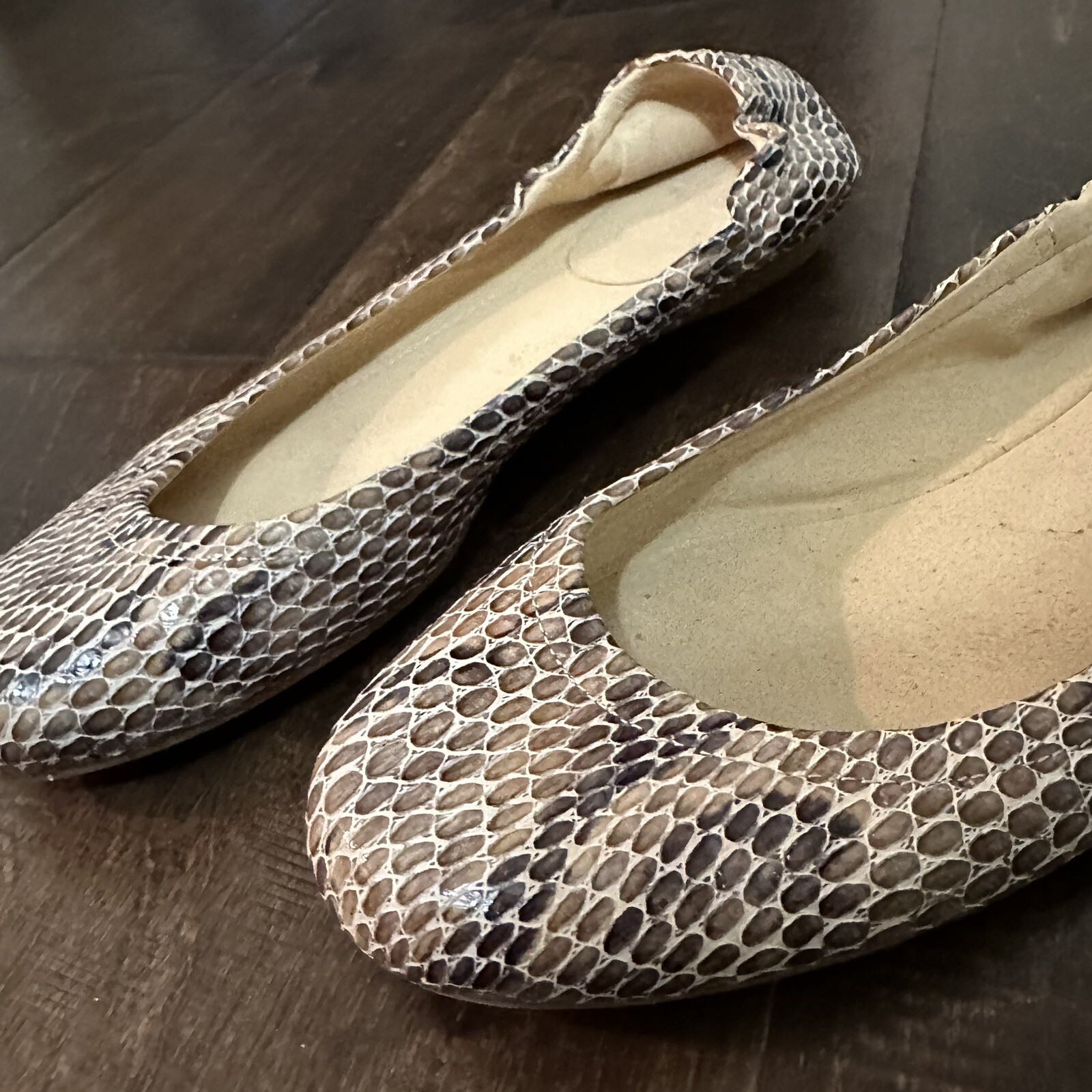 Women's Stuart Weitzman Snakeskin Ballet Flats Shoes … - Gem