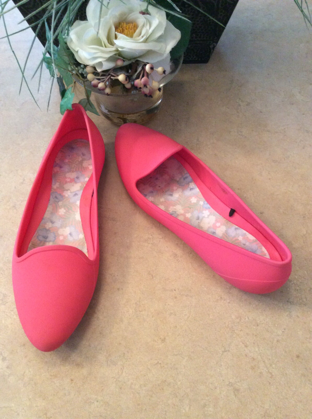 Crocs Flats Women's Pink Rubber Pointy Toe Iconic Comfort Slip On Size ...