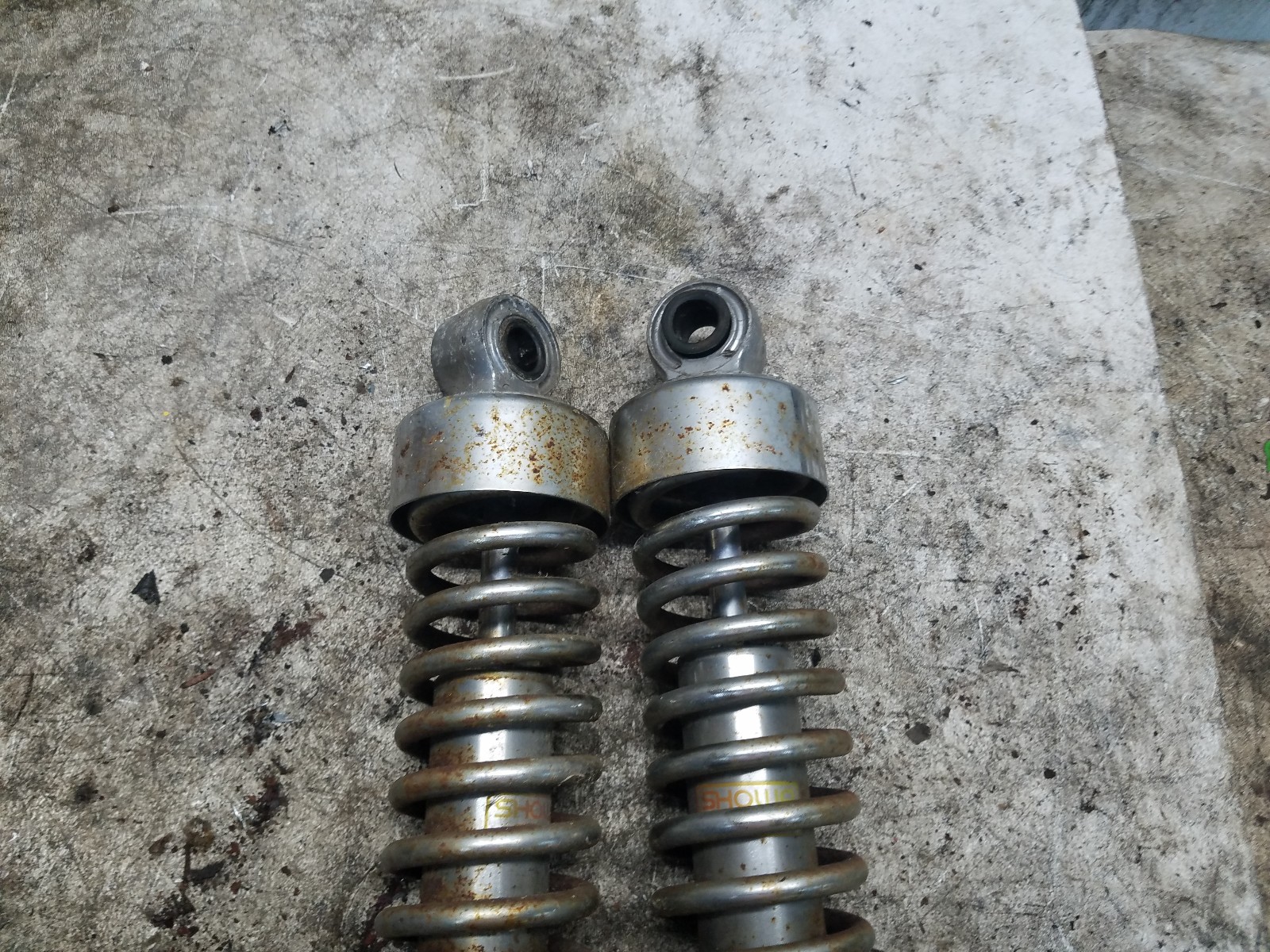 1985 Honda Shadow VT 1100 VT1100 Rear Shocks Shock | eBay