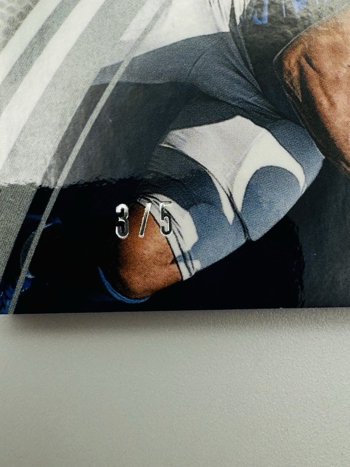 2025 Panini Immaculate Kenneth Walker III 3/5 Silver Shield Patch ...