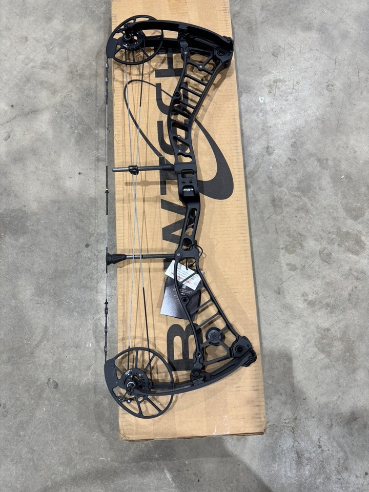 NEW Bowtech Justice Black Right Hand 70# 25.5-31" | eBay