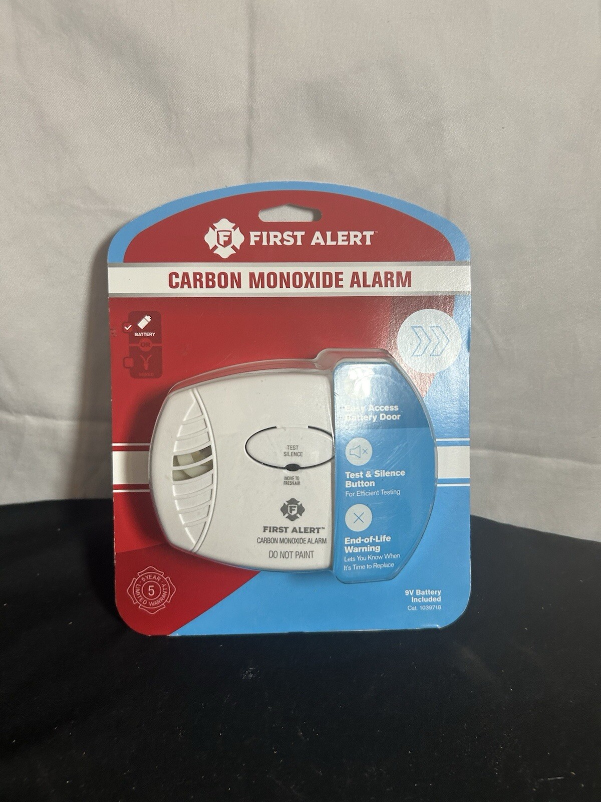 First Alert CO605 Carbon Monoxide Plug-In Alarm with Battery ...