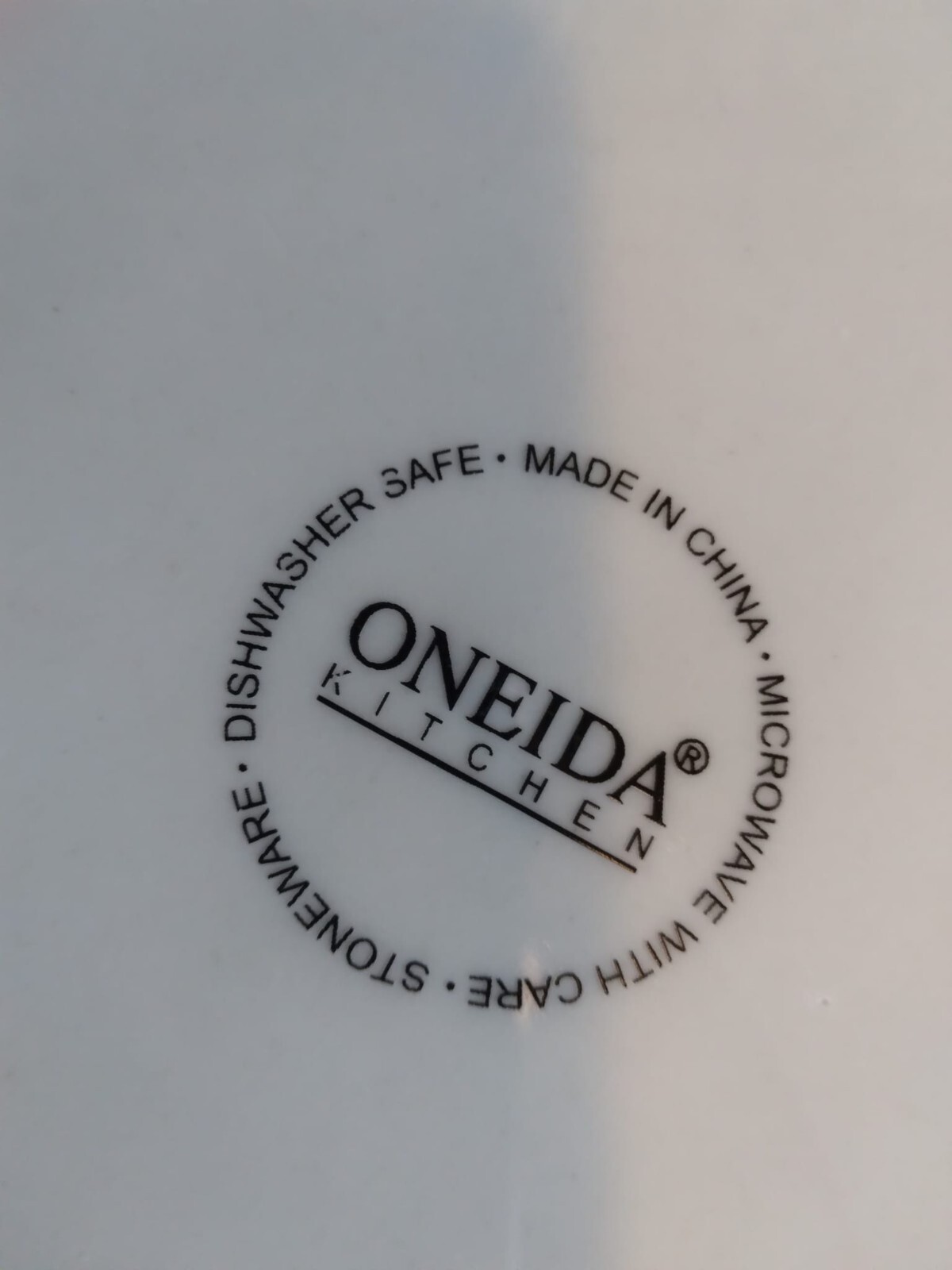 Oneida Blue Leaf Pattern ~ 18 pc ~ 8 Dinner Plates & 10 Salad Plates | eBay