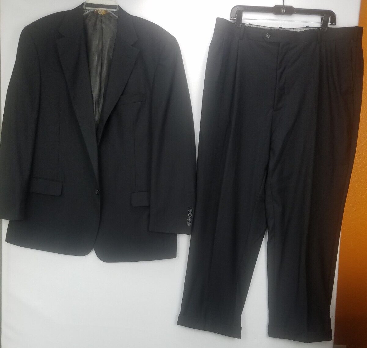 Caravelli Superior 150s Mens Suit 40R Black Pinned St… - Gem