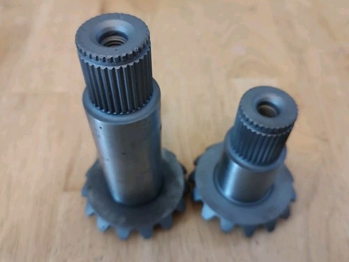 Used Set Volkswagen Type 1 Beetle IRS Transmission Spider Side Gears 15 ...