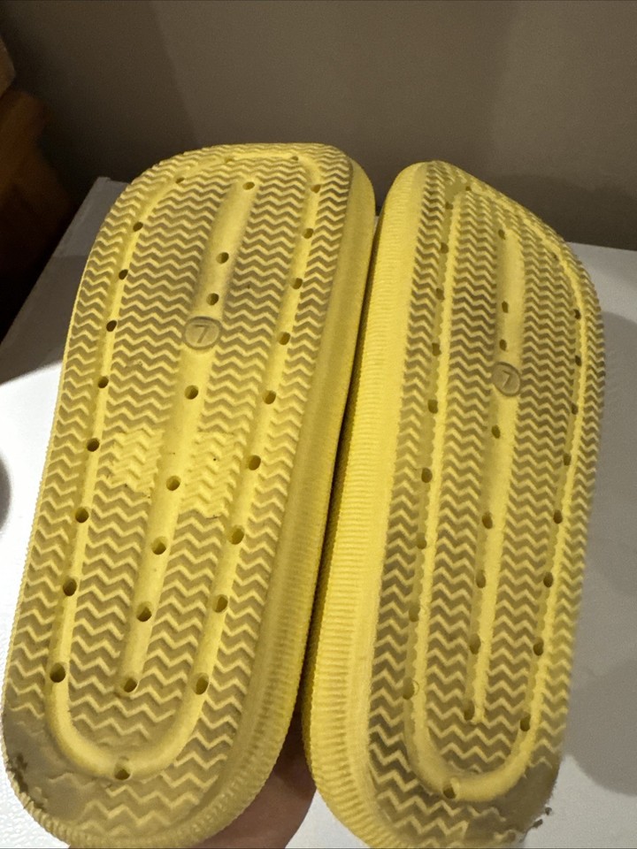 NOBO Shoes With Smiley Face Design | eBay