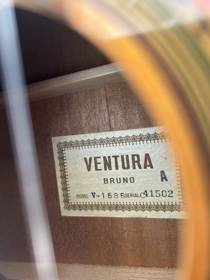 Vintage Ventura Bruno Model V-1585 Classical Acoustic Guitar With Case ...