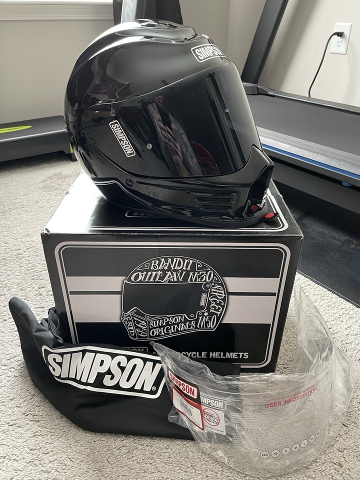 Simpson Speed Bandit Motorcycle Helmet Medium -Gloss Black. Dark And ...