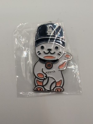Los Angeles LA Dodgers 76 Unocal Pin 2024 Promo Lucky Cat | eBay