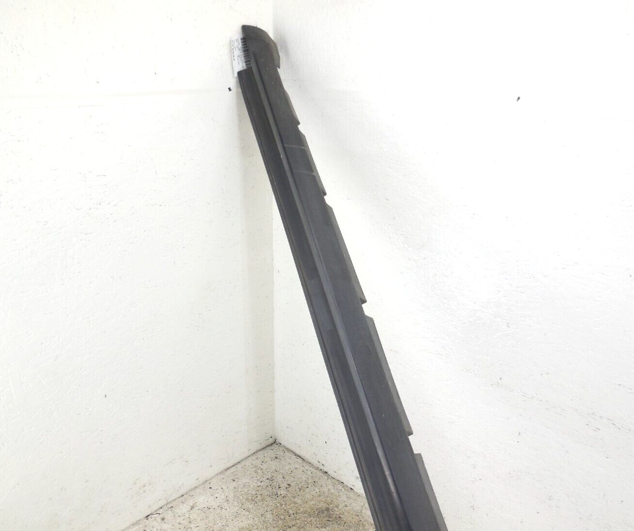 Ford Taurus X Rocker Panel Side Skirt Moulding Driver Left LH OEM 2008 ...