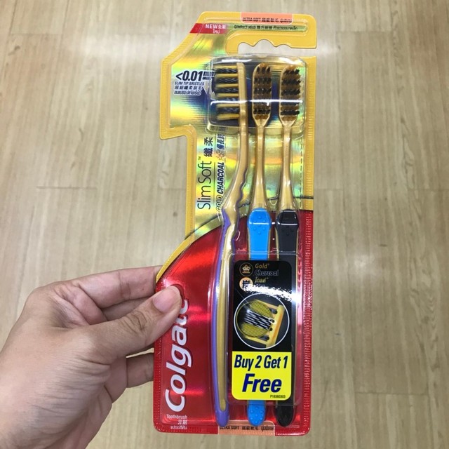 3x Colgate Gold Charcoal Bristles Deep Clean Gentle Toothbrush Slim ...