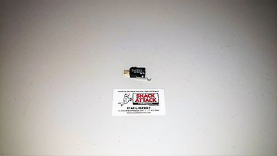 FSI FAWN/USI/WITTERN 3548 FUTURA COMBO VENDING MACHINE DRINK FLAPPER ...