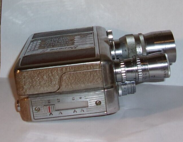 Vintage Revere 8 8mm Magazine Cine Model 44 Movie Camera w/Turret Lens ...