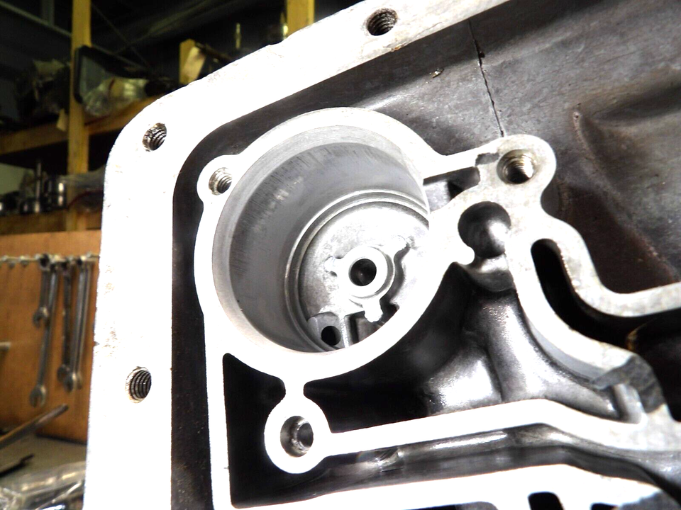 Chevy - 700R4 Automatic Transmission " Auxiliary Case " Very Good 394 ...