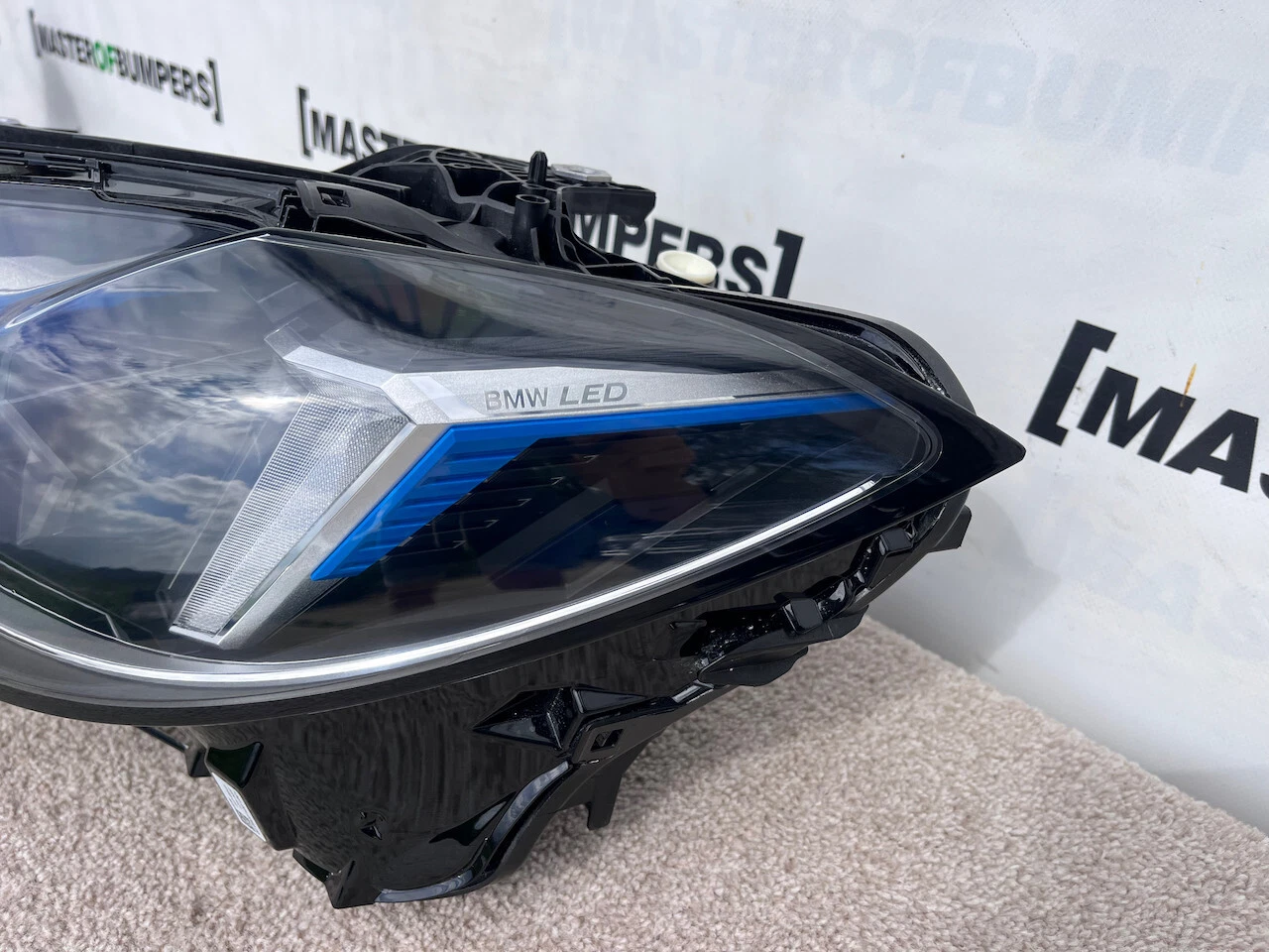 G82 LCI - BMW Individual Lights Shadow Line