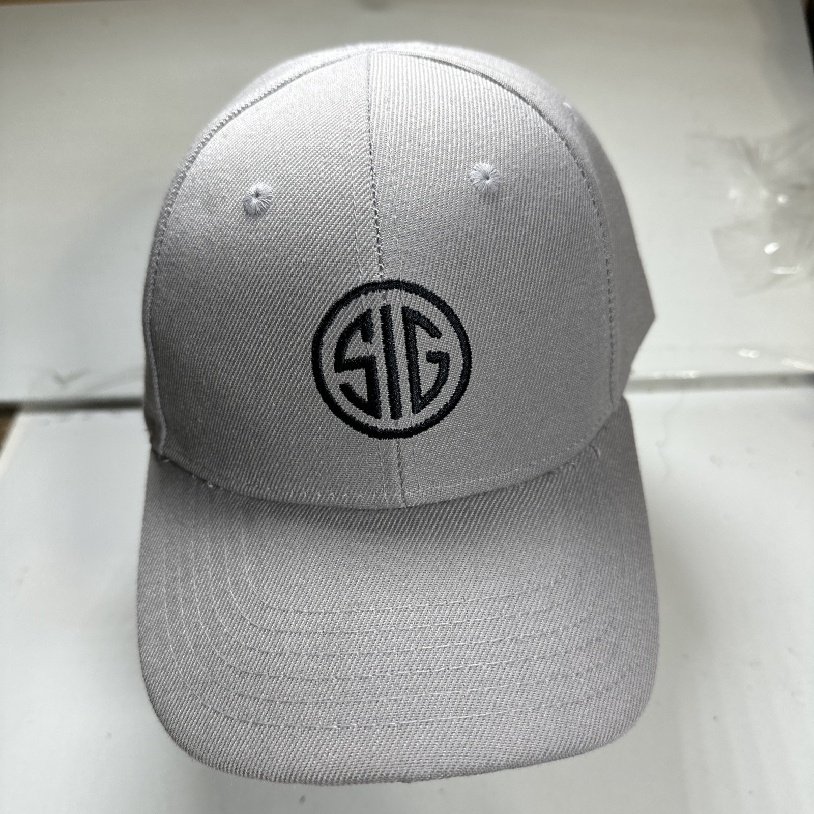 Embroidered Gray Sig Sauer Promotional Hat, Adjustable, Snapback Stran HeadwearのeBay公認海外通販｜セカイモン