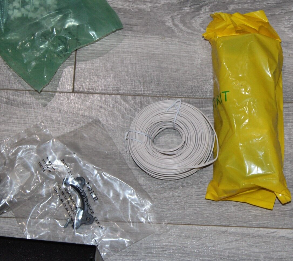 GENIE Belt Drive 750 Belt Drive Garage Door Opener Model 7055 ( open ...