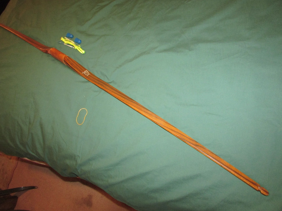 MARTIN ARCHERY LONGBOW & String, 68", 55#@28", Ser.#ML-14 5281, Big ...