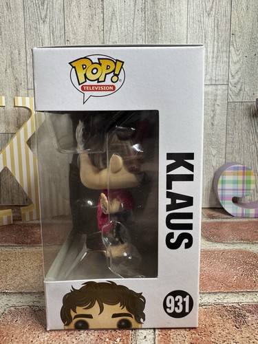 Funko Pop! Vinyl: The Umbrella Academy - Klaus #931 ( | eBay