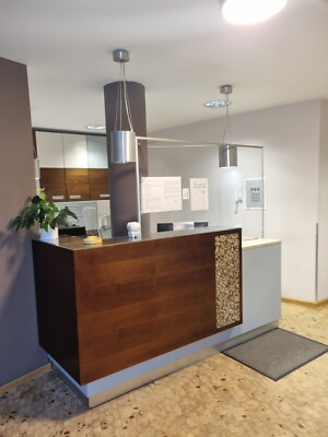 Rezeption Theke Zahnarzt Praxis Empfang Theke Empfang Rezeption ...