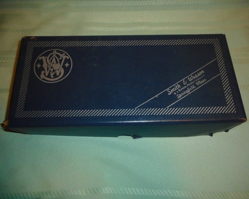 S&W 357 Combat Magnum Revolver Model 19-4 4"Brl Original Blue Box ...