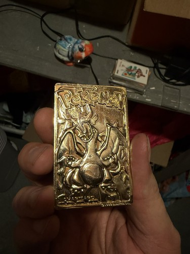 NINTENDO CHARIZARD LIMITED EDITION 23K GOLD PLATED TRADING CARD In hard ...
