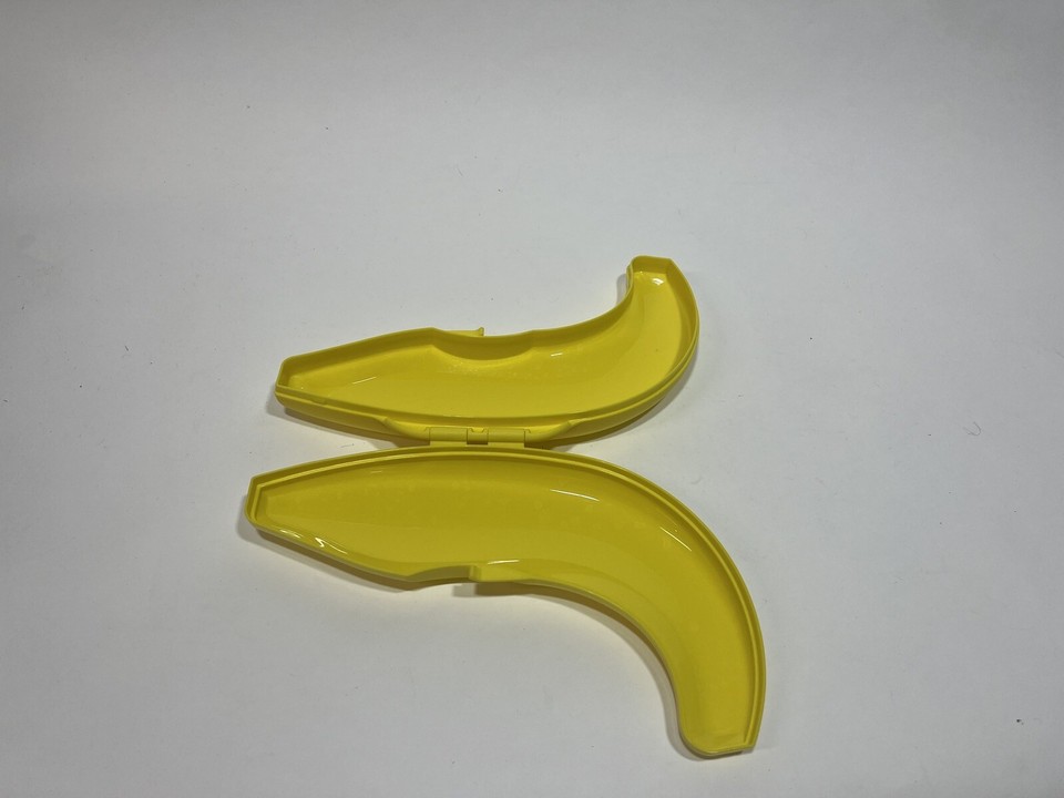 Tupperware Banana Keeper 6167 6168 Lunch Container Yellow Storage Snack ...