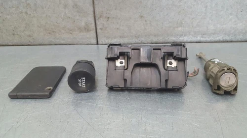 8200125077 Antivol/Clé De Contact Pour RENAULT SCENIC II (JM) 2003 ...