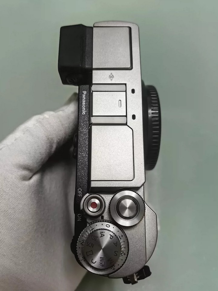 Panasonic Lumix DC-GX9 20.3MP Four Thirds Sensor Touch Screen ...