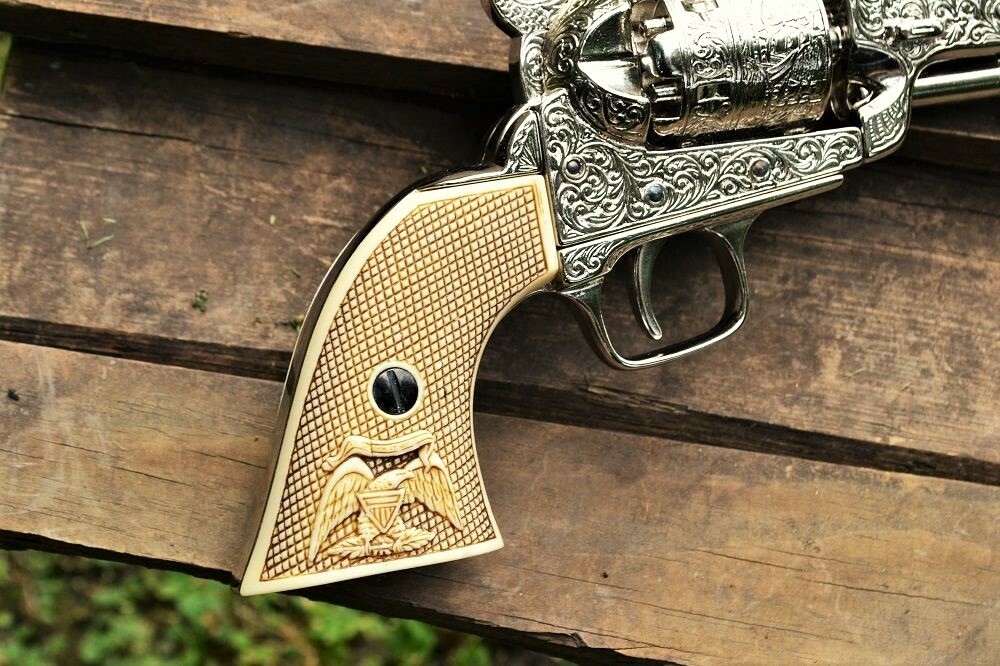 Colt M1851 Navy Revolver Pistol - Civil War - 1851 - Wild West - Denix ...