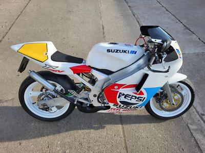 1989 F SUZUKI RGV250 VJ21 RGV 250 CLASSIC RETRO TWO STROKE PEPSI RACE ...