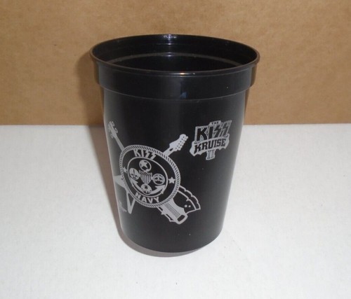 KISS KRUISE II PRE PARTY CUP 2012 - GENE SIMMONS PAUL STANLEY SINGER ...