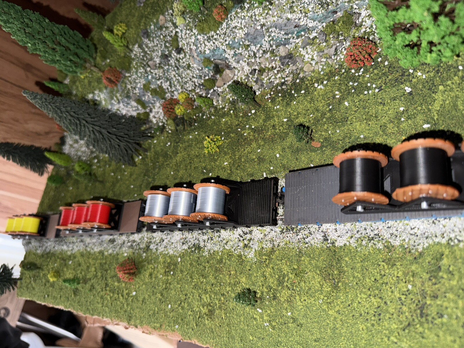 4pk- 1:87 HO Scale Multicolor Wire Spool Load/Decor | eBay