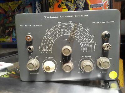 Heathkit Model SG-8 RF Signal Generator Vintage-TESTED WORKING | eBay