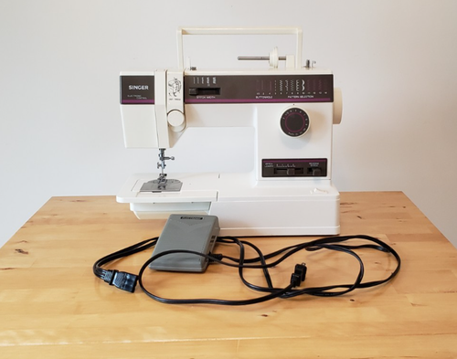 Vintage Singer Sewing Machine, Model 9420 with Foot Pedal & Power Cord ...