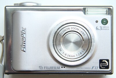 Fujifilm FinePix F11 6.3MP Digital Camera Silver With Leather Case | eBay
