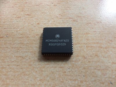 SRAM MCM56824AFN25 5V 192K-bit 8K x 24-bit 20ns 52-Pin PLCC Rail HU191 ...