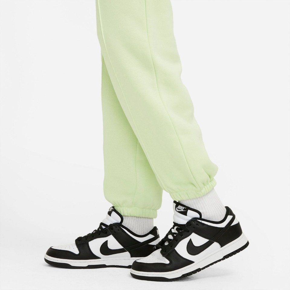 NWT $60 Nike Women's Trend Essential Fleece Pants Lime Ice DH1045-303 ...