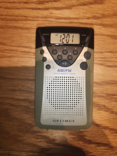 Optimus 12-792 Handheld Portable Digital Radio Alarm Clock AM/FM Tuner ...