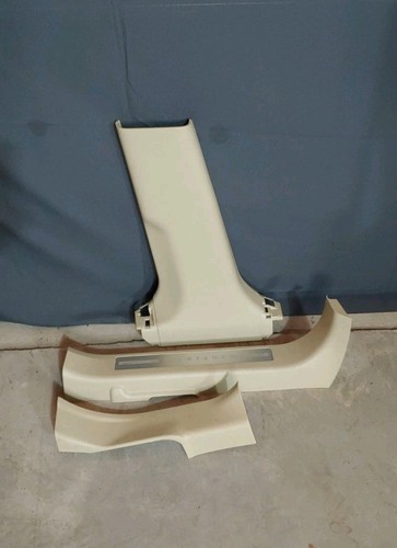 2009 - 2012 Infiniti FX35 OEM Front Driver Kick Plate 769B5-1CA0A | eBay